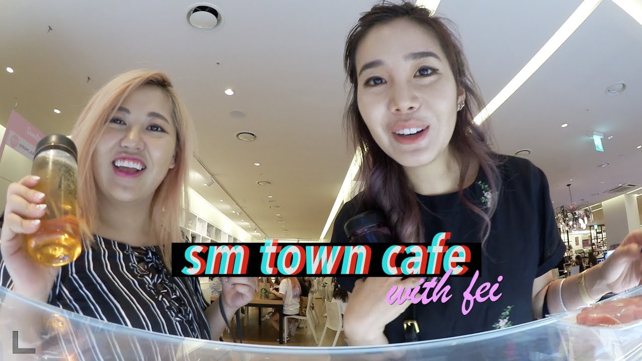 SM TOWN Coex Artium Cafe - YouTube