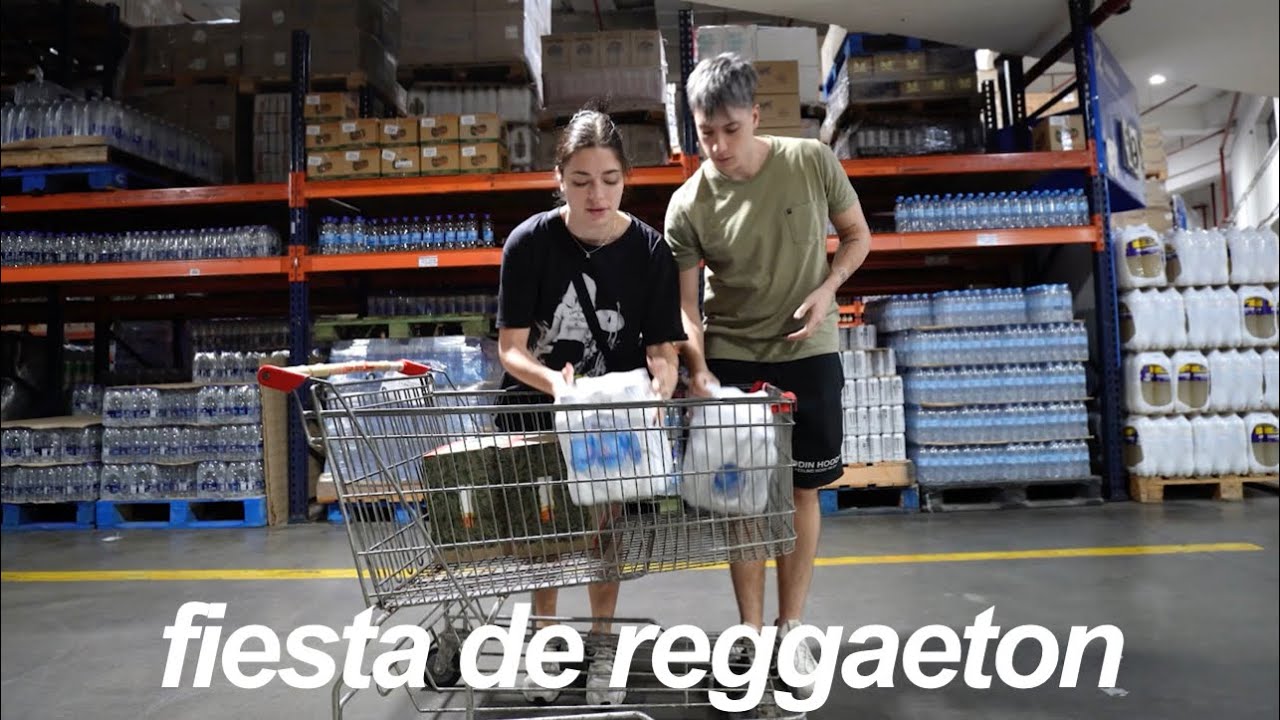 ASI ES ORGANIZAR UNA FIESTA EN UN BOLICHE *wasabi fest* VLOGMAS1 - YouTube