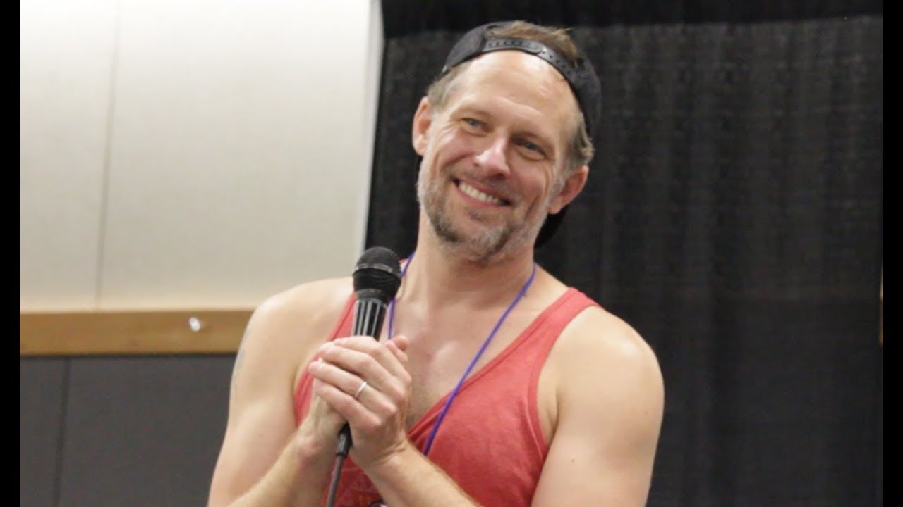 Chuck Huber - Star Trek Continues Panel - YouTube