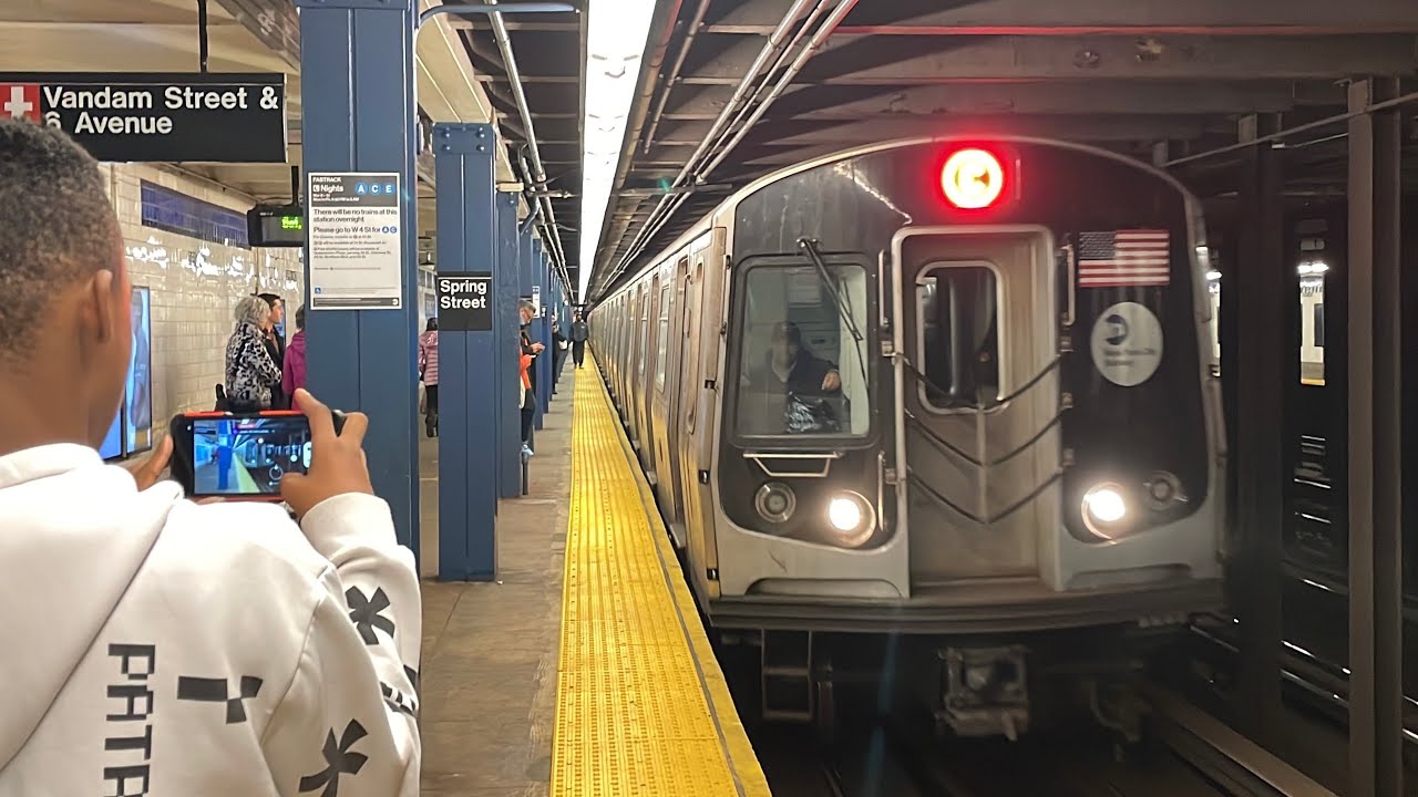 (A) Exp & (C) (E) Lcl Train Action At Spring Street (w/ The MTA King Of ...