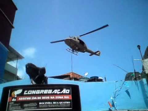 HELICOPTERO DO BOPE QUASE PERDE O CONTRO. - YouTube