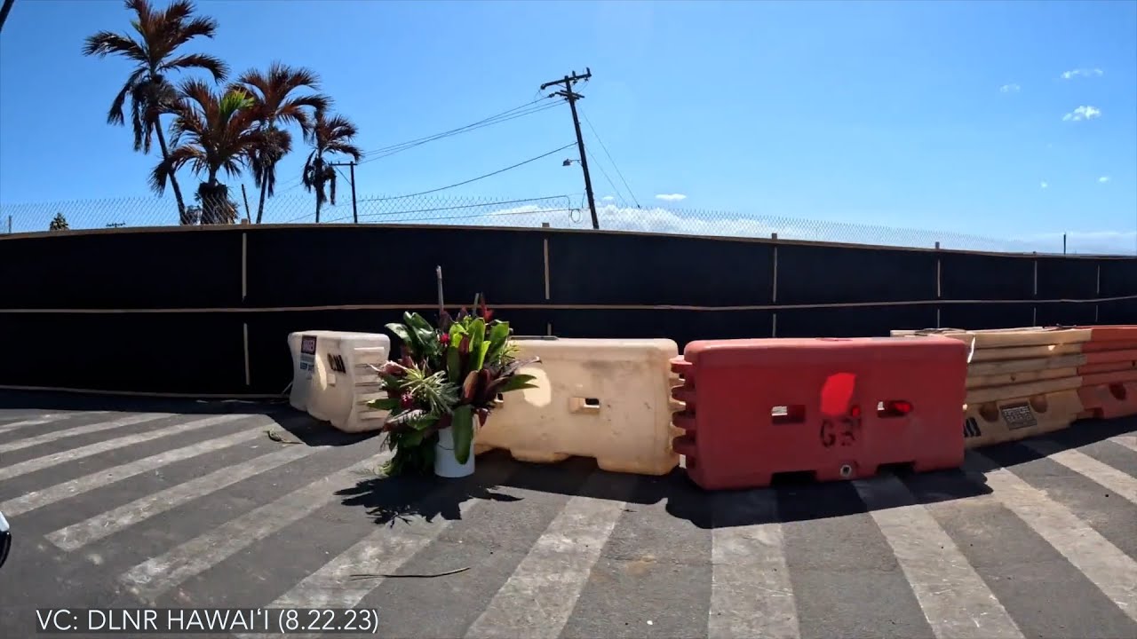 Maui crews installing dust screen around Lahaina - YouTube