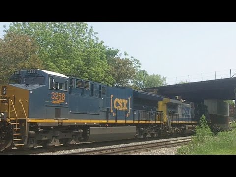 BNSF 4027 West w/ CSX 3258- Tier 4 Gevo, 5/21/2016 - YouTube