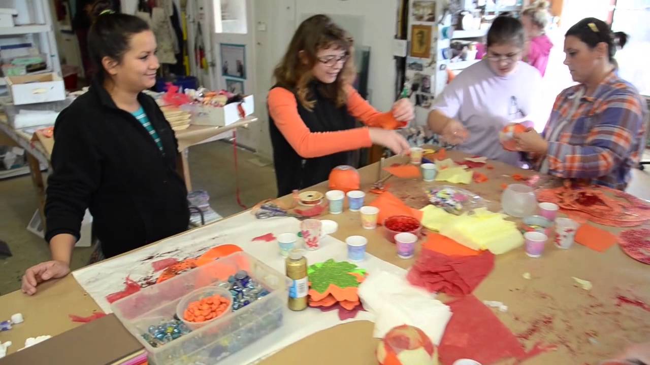Ellen Blakeley Studio - Cypress Shorts - YouTube