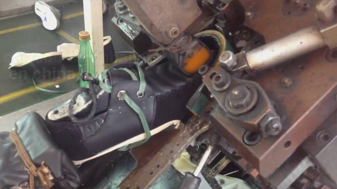 Dalong Machine Toe lasting Machine in operation Mexican shoe factory ...