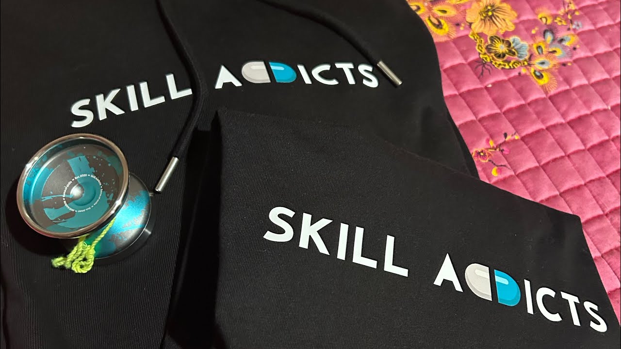 Skill Addicts premium merchandise unboxing @SkillAddicts @YOYOSAMDOTCOM - YouTube