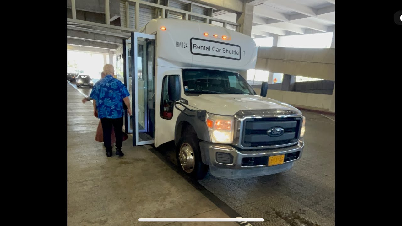 Roberts' Hawaii, HNL Airport Rental Car Shuttle Bus' RM124 Ford ...