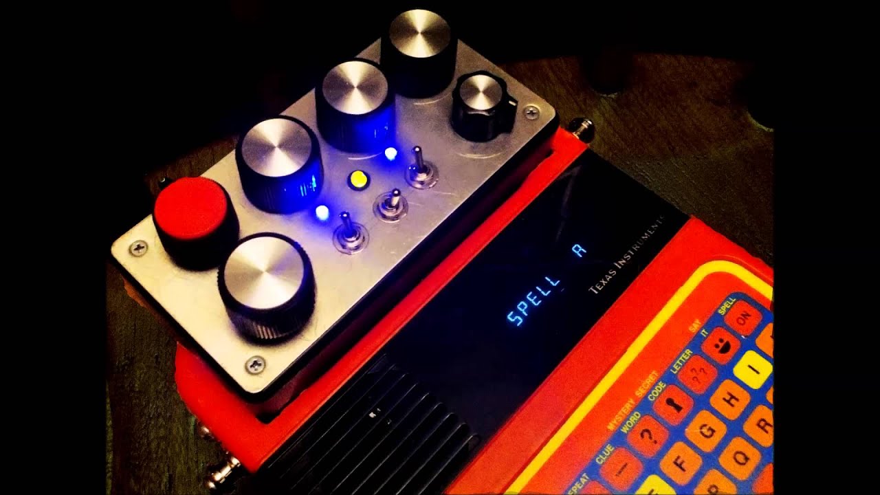 FREQN-SPELL: CIRCUIT BENT SPEAK & SPELL w/LFO - Sample #2 - YouTube
