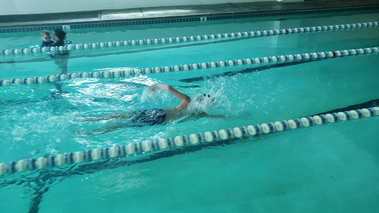 Lucas Swims the length of the pool taking 1 breath - YouTube