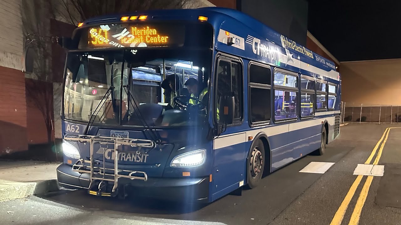 CTtransit 2010 NFI XDE35 #62 on route 561 Outbound (Ride on) - YouTube