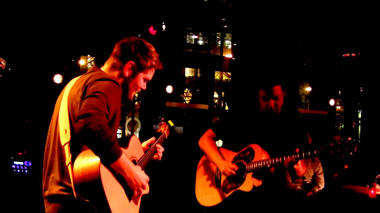 Emil Ernebro & Wim den Herder - Autumn Leaves - Live at Guitar Academy ...