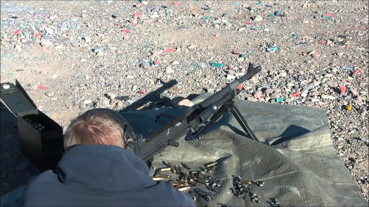 Shooting a FN Mag-58 / M240 - YouTube