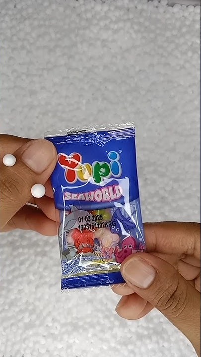 mencari dan menemukan jajanan yupi sea world didalam kardus #huntingjajan #jajanan #yupi #shorts ...