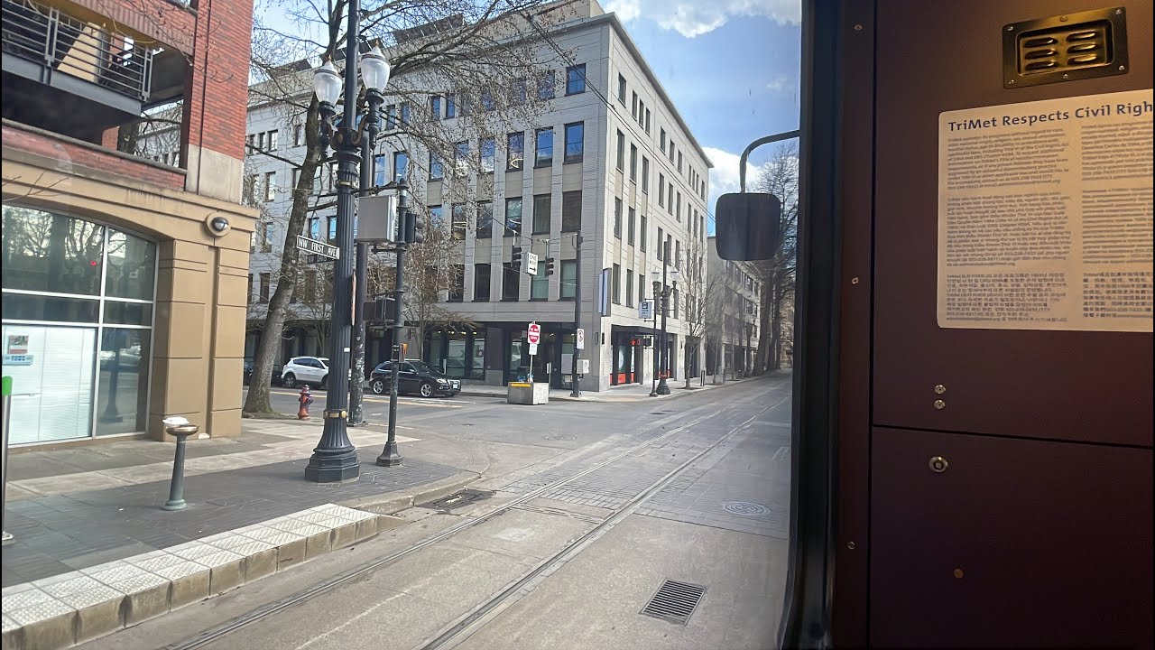 Trimet MAX Blue Line from Gateway/NE 99th TC to Pioneer Sq N - YouTube