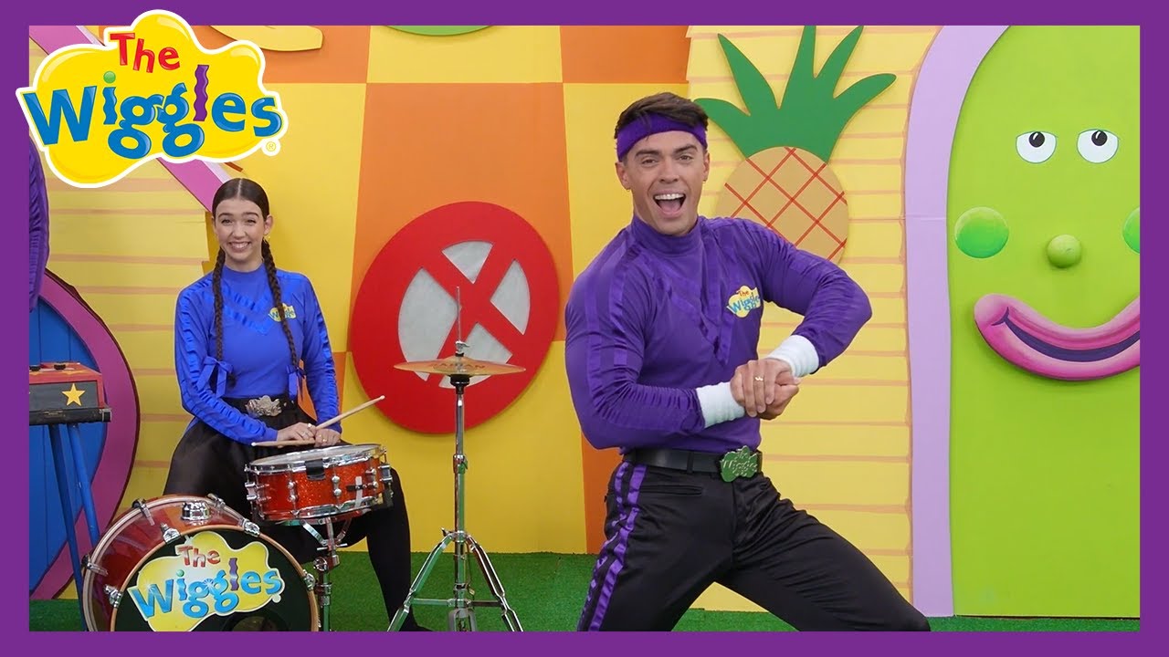 Getting Strong 💪 Fun Excercise Song for Active Kids 🤾‍♀️ The Wiggles ...