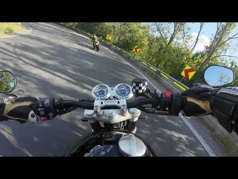 Triumph Speed Twin 1200 | Honda CBR 1000 RR Fireblade | Onboard camera [4K]