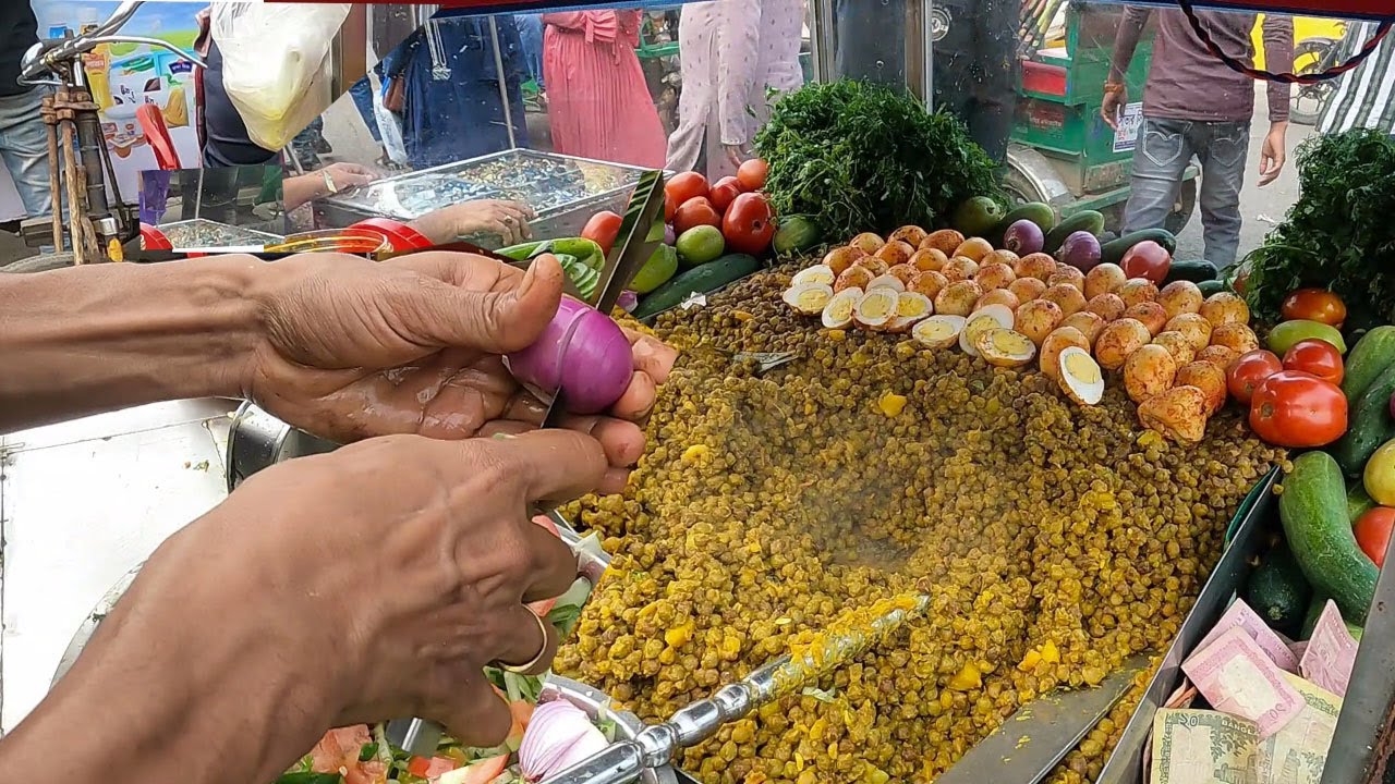 Tasty HIGH Protein Kala Chana Chaat Recipe ! Bengali Delicious Chola ...