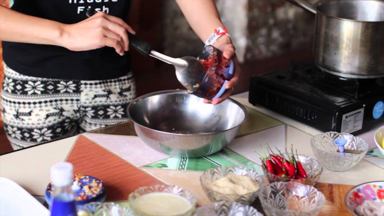 Cooking with Pla: How to make Thai Pork Salad (Moo Ma Now) - YouTube