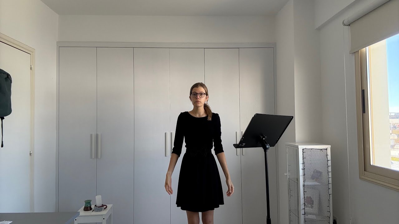 Alexandra Naughton- Poveri fiori - YouTube