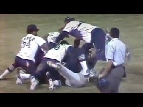 WSNS Channel 44 - Chicago White Sox vs. Detroit Tigers - "Cowens ...