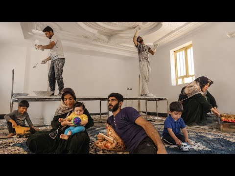 Saleh and Sadri's new home decoration | Amazing ceiling plastering + delicious family cooking 🔥