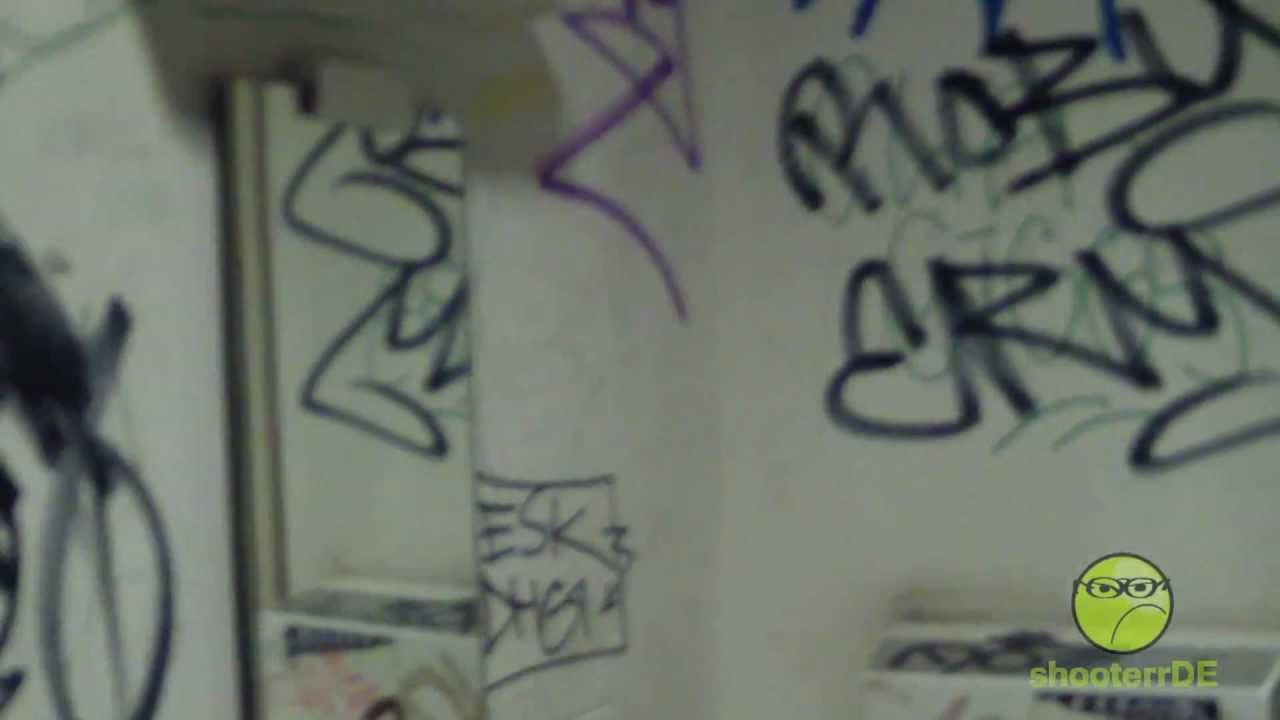 CRAZY toilet WC in Berlin with EXTREME GRAFFITI / TAGS / STREET ART ...