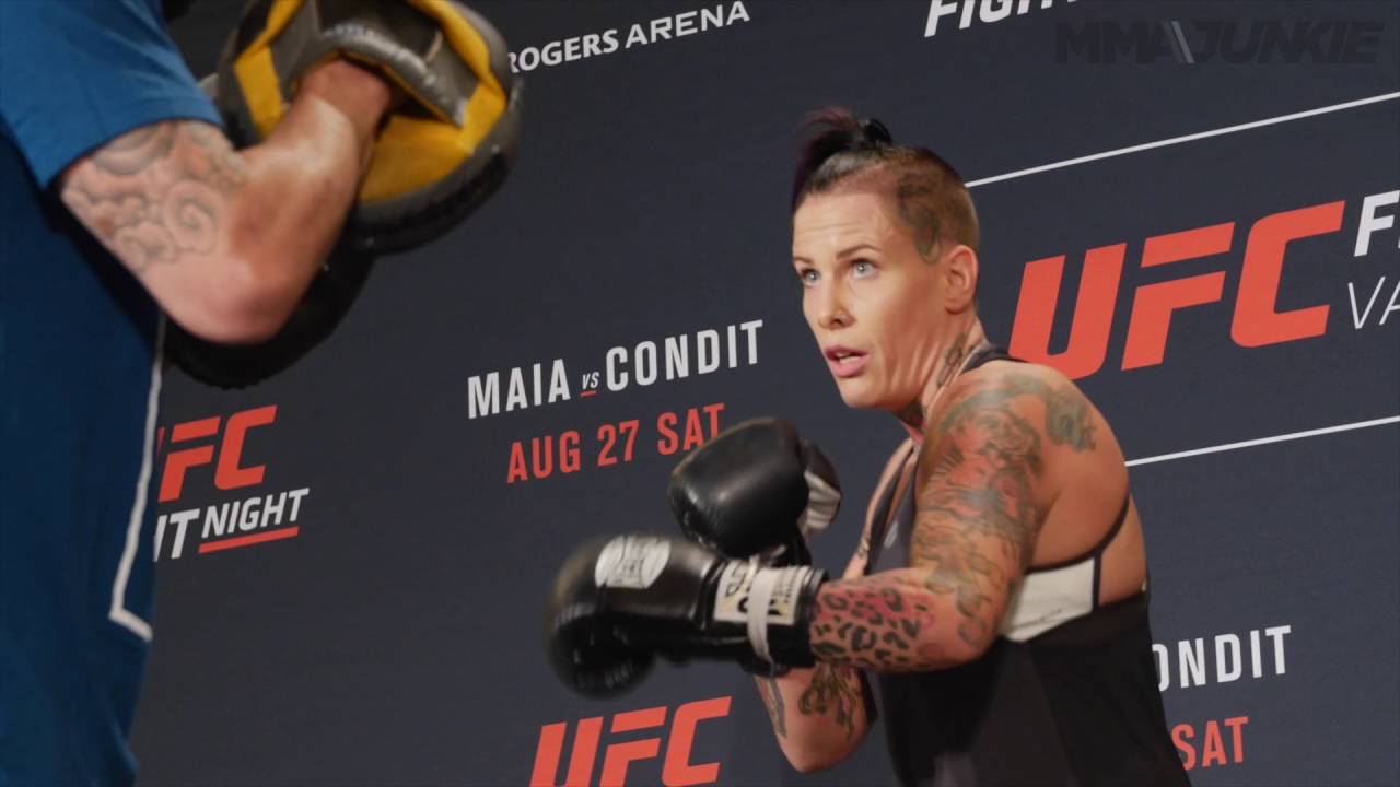 Bec Rawlings UFC on FOX 21 open workout archive - raw footage - YouTube