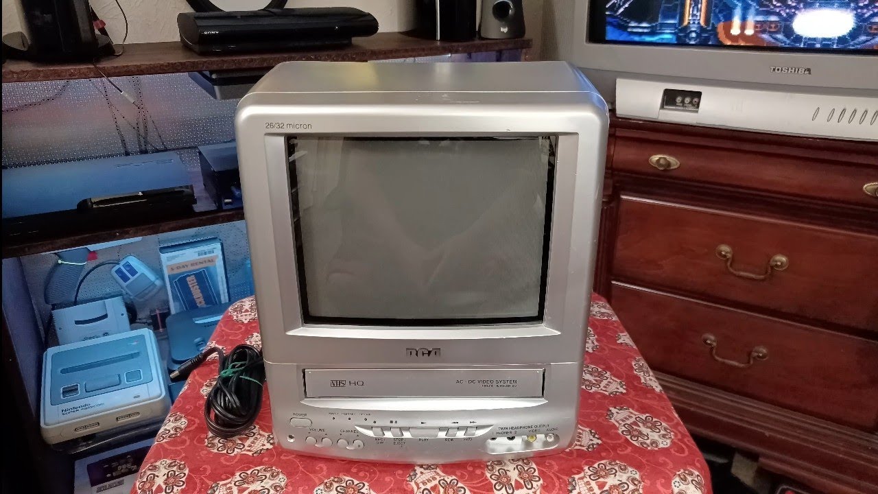 RCA T09088 CRT TV/VCR Review | Joe's Retro World 2023 - YouTube