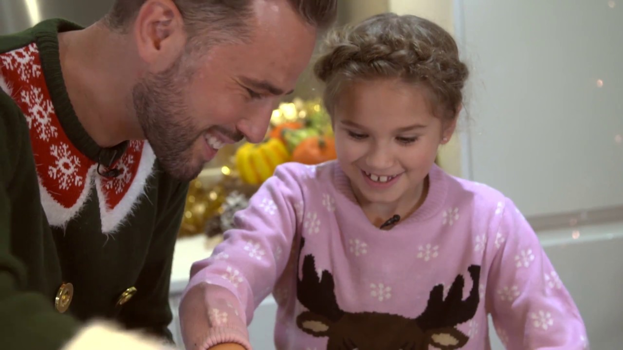 Dean Edwards Showreel - YouTube