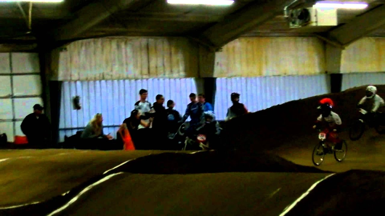 Bobby Shanks BMX 7 Inter Main - YouTube