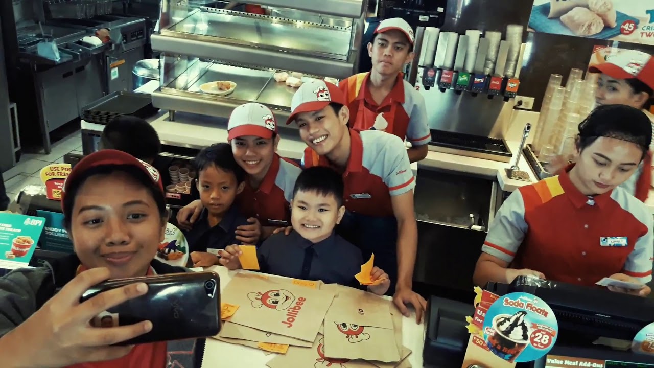Fun and Exciting Jollibee Mini Managers Camp - YouTube