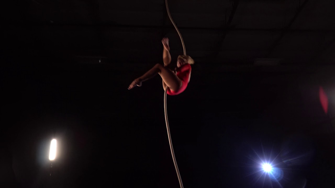 Sarah Romanowsky: Aerial Demo - YouTube