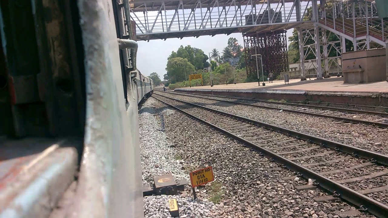 Diverted Udyan Skipping Londa Junction - YouTube