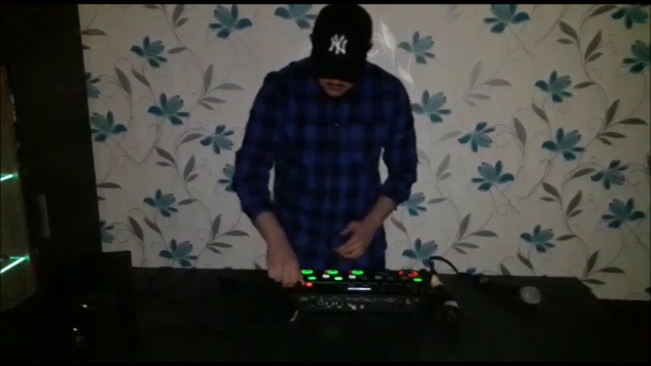 Loopstation Beatbox First Video - YouTube