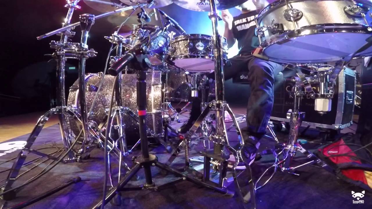 Tony Royster Jr drummer Drum Solo !!! - YouTube