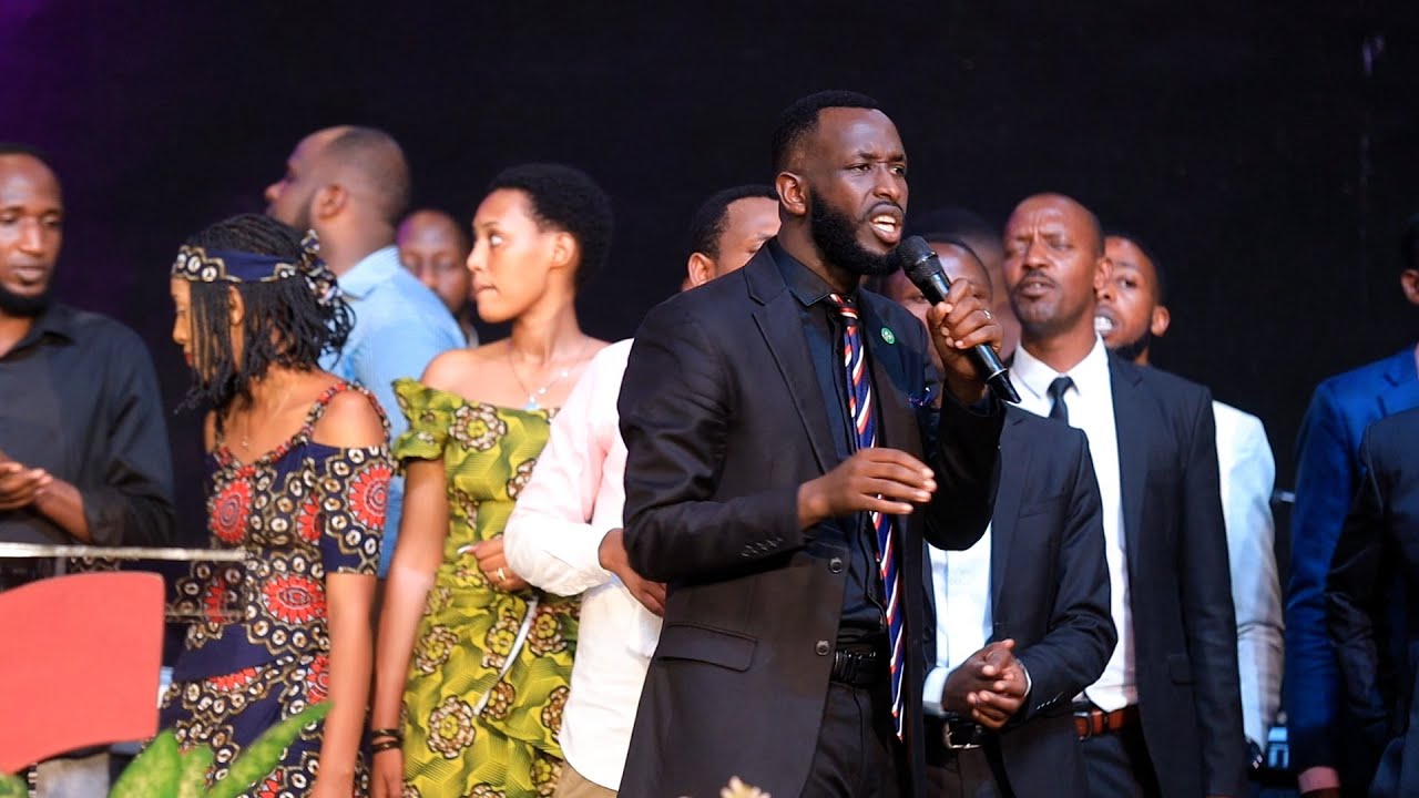 UMUKUNGA BY BEA NA AIMABLE 🔥👌MUGITERENE CYABAYUIMBE UMUNEZERO UDASANZWE ...