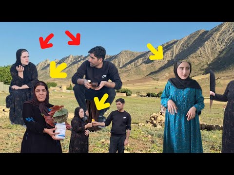 When Zahra left the house, Ramin found a good opportunity to date Fariba.