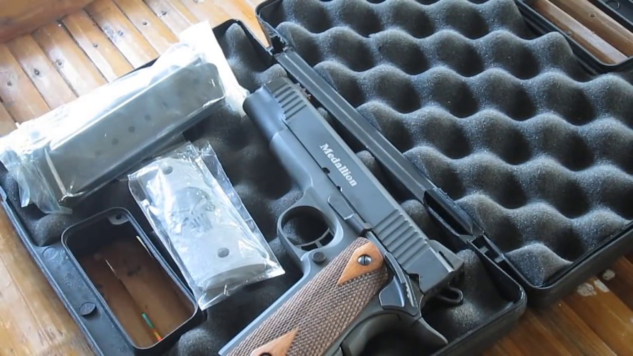 ARMSCOR Medallion 1911 A1 Std. 45 / Rock Island Armory Pro match ultra ...