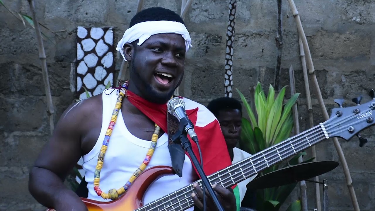 Togbui KASANKU au Art Room - YouTube