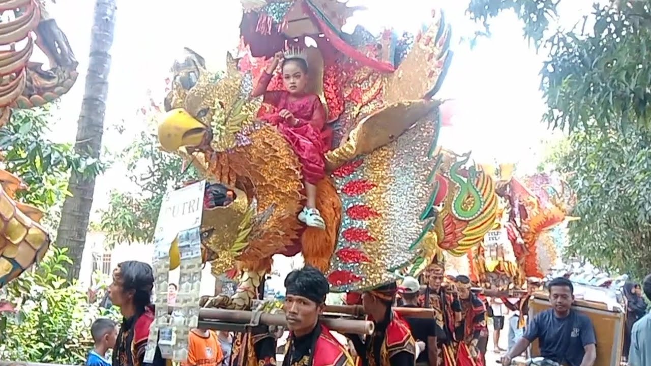 Arak arakan kuda Depok - YouTube