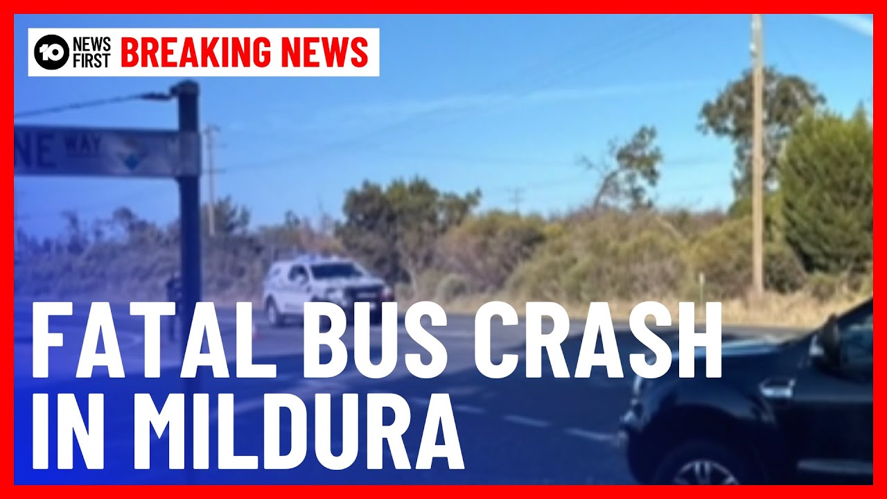 Fatal Mini Bus Crash In Victoria | 10 News First - YouTube