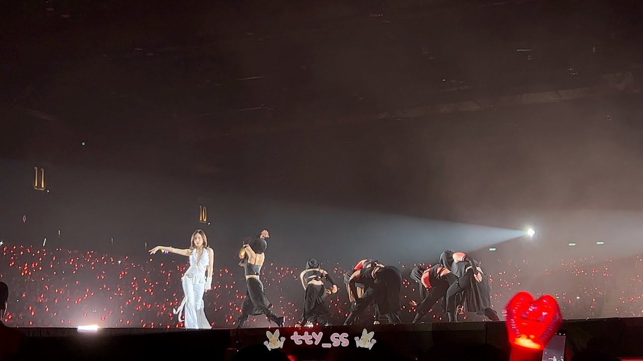 [4K] 230610 TAEYEON 태연 太妍 - Cold As Hell @ The ODD Of LOVE in HONG KONG 직캠 fancam - YouTube