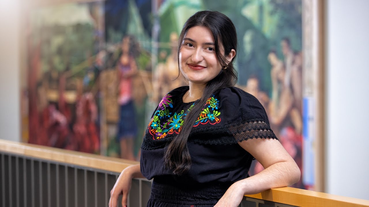 Zeltzin Contreras-Gomez Finds Her Community at BGSU - YouTube