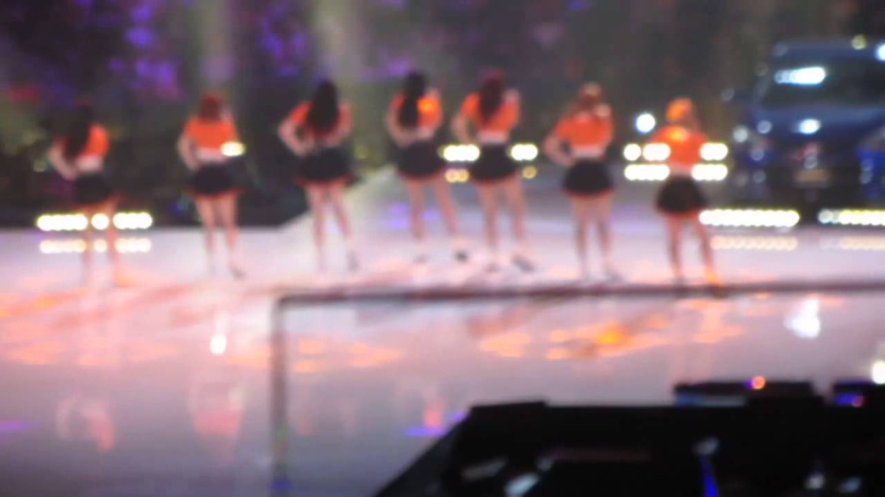 150802 AOA - INTRO + Confused(흔들려) @KCON/MCOUNTDOWN LA - YouTube
