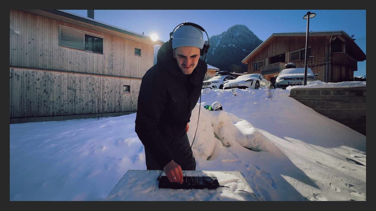 Snowy Soundscapes: Deep House Ski Set in the Austrian Alps 🗻🎶 - YouTube
