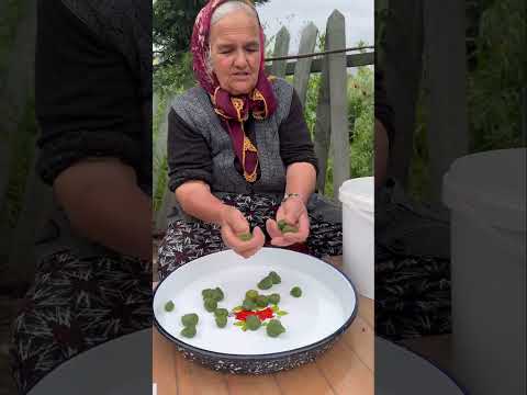 Ege kasabasında, Melek annenin ellerinden incir reçeli 👌🏻😋