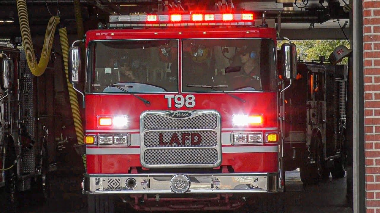LAFD Light Force 98 (NEW TRUCK) & Rescue 98 Responding - YouTube
