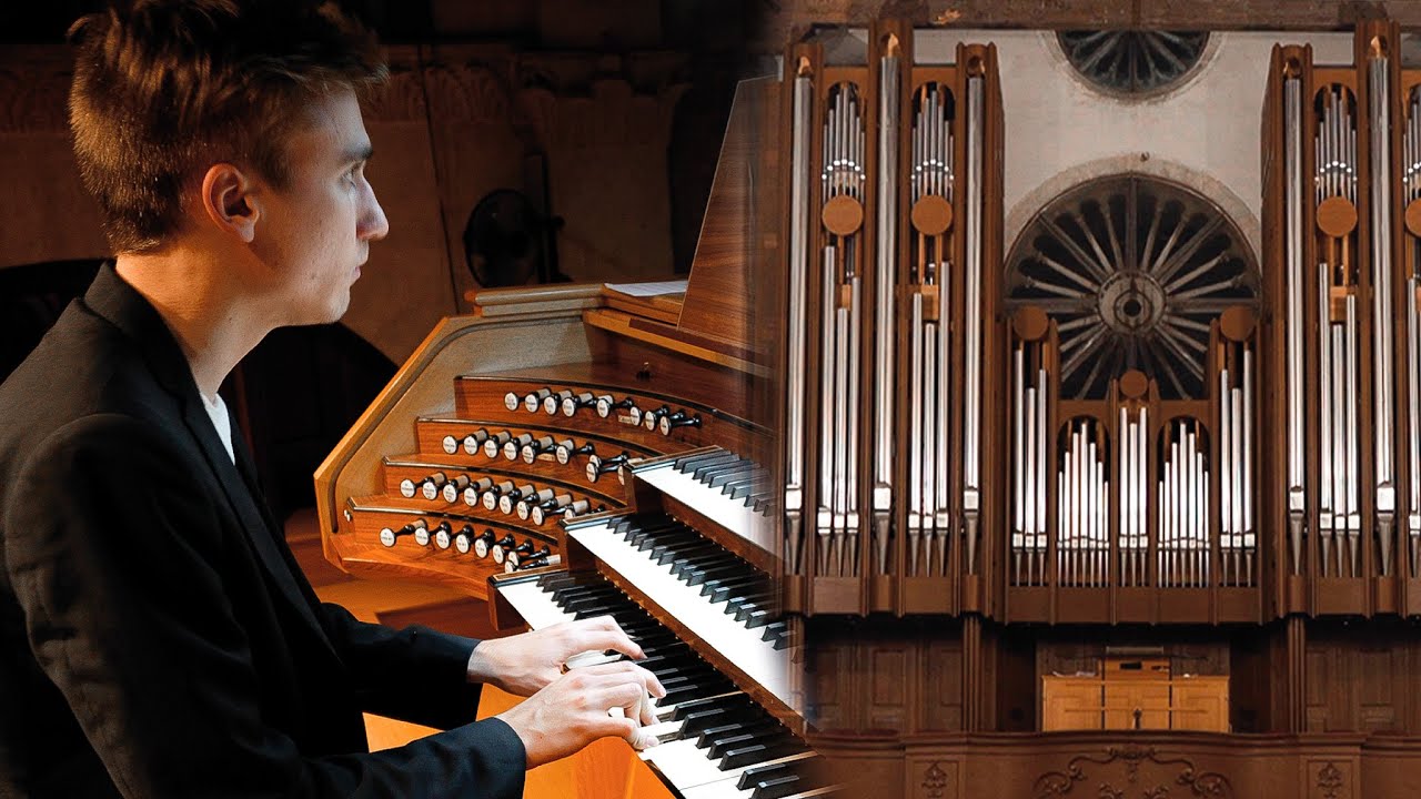 'Prelude in A Major' on the most powerful Pipe Organ with 32' Contra ...