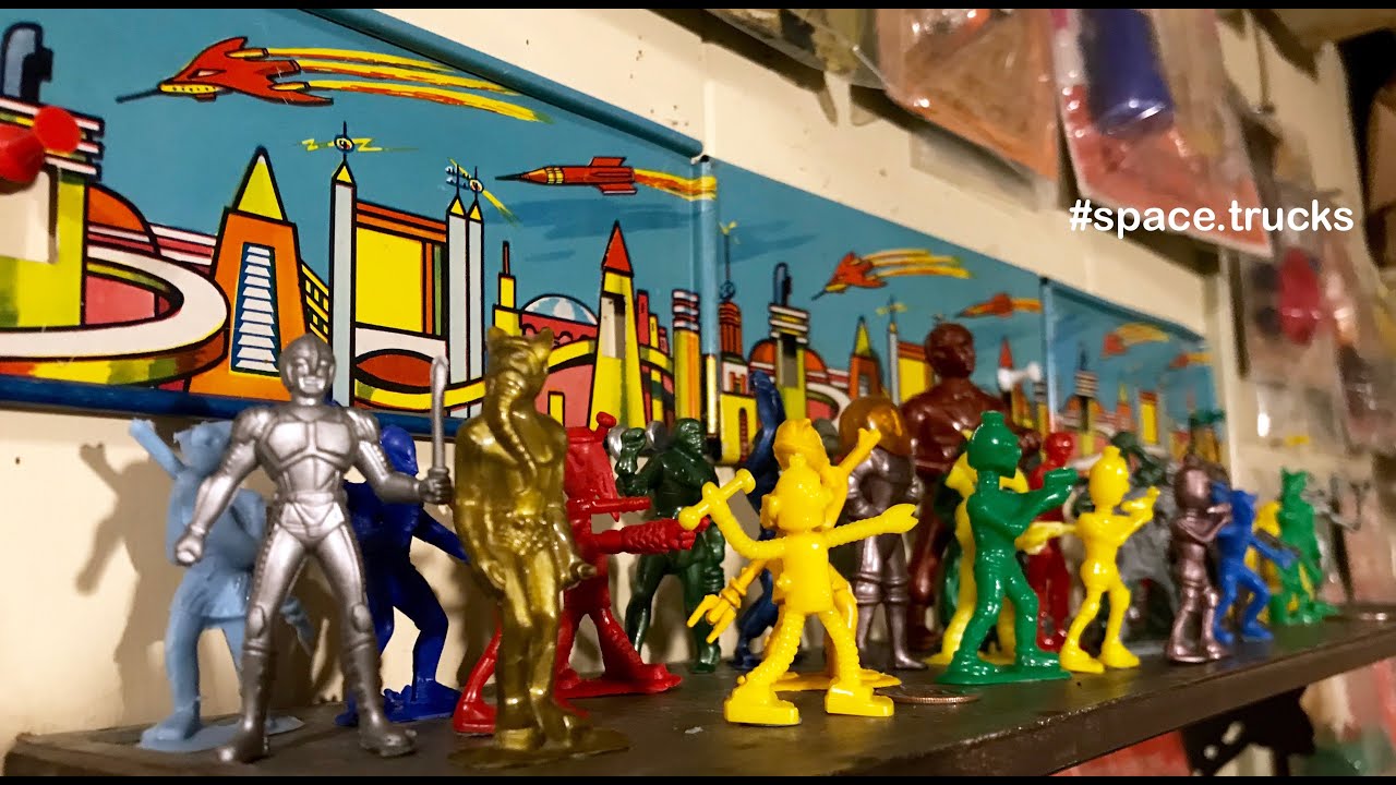 Lido Day: 1950s Captain Video "Superior Space Port" Figures, Vehicles ...