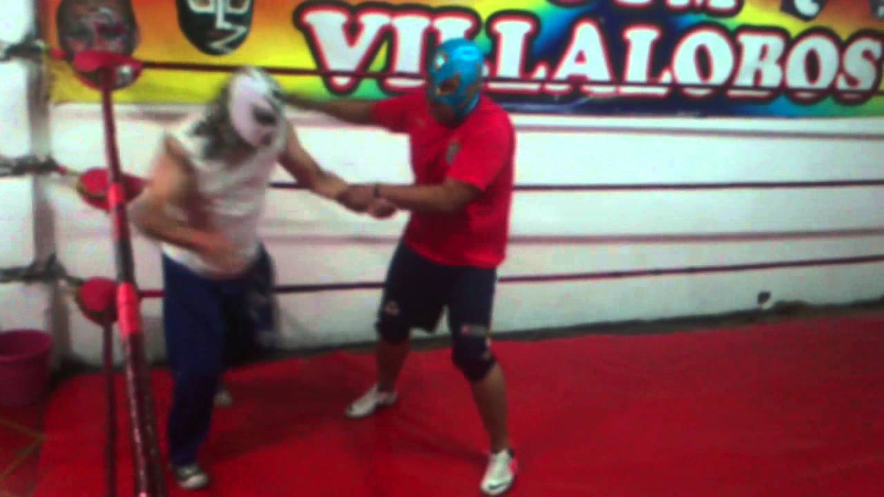 entrenando en el gym villalobos kuman vs auriazul - YouTube